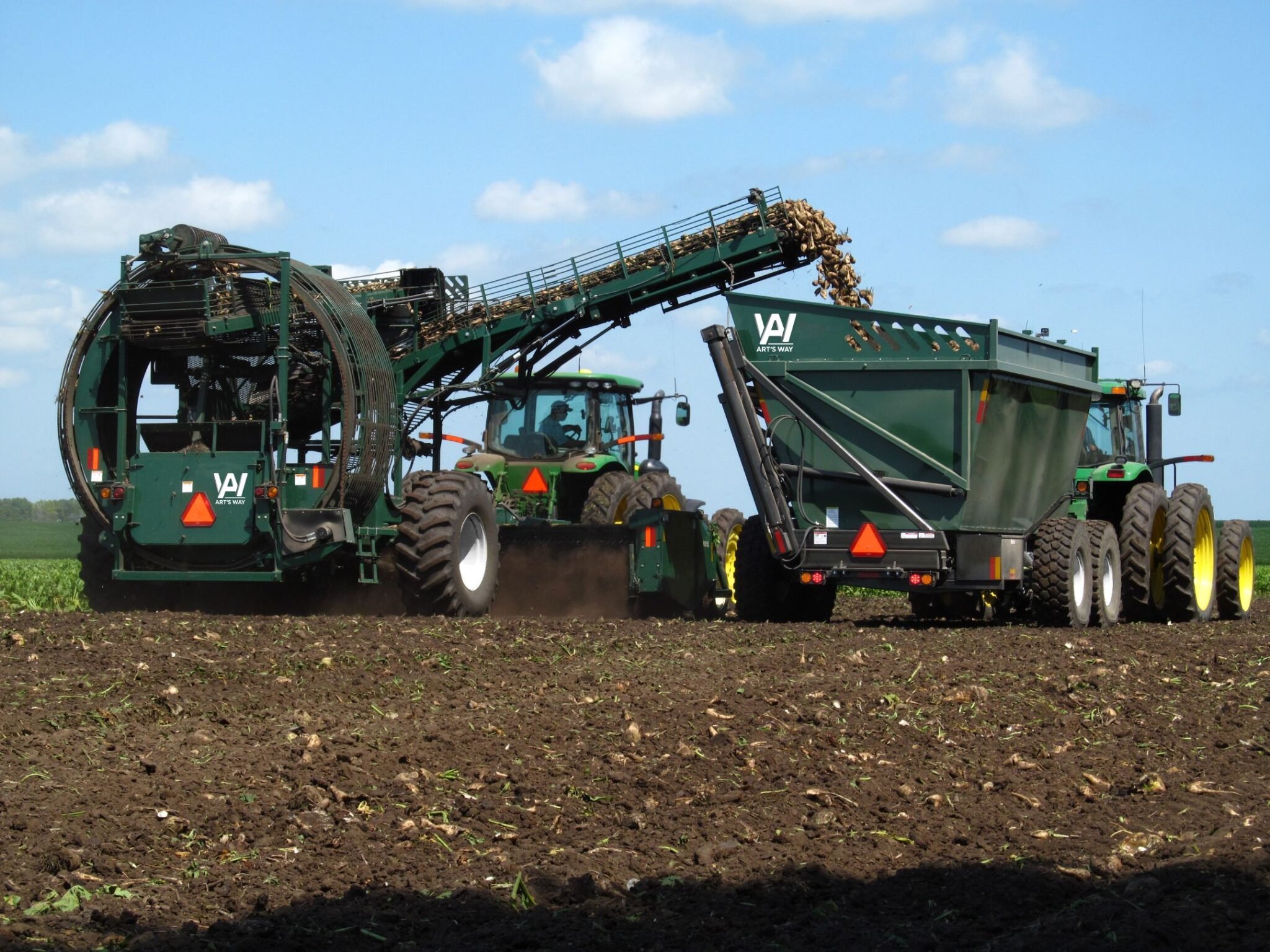Sugar Beet Harvesters - High-Performance Equipment | Art's Way
